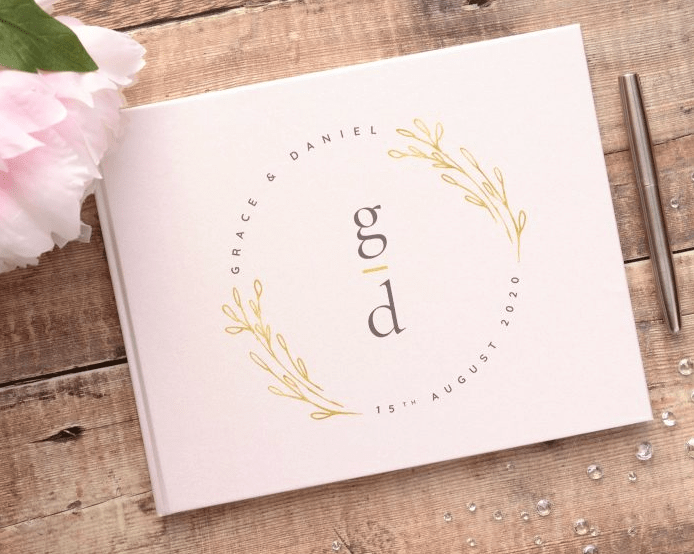 Original and fun ideas for your signature album!